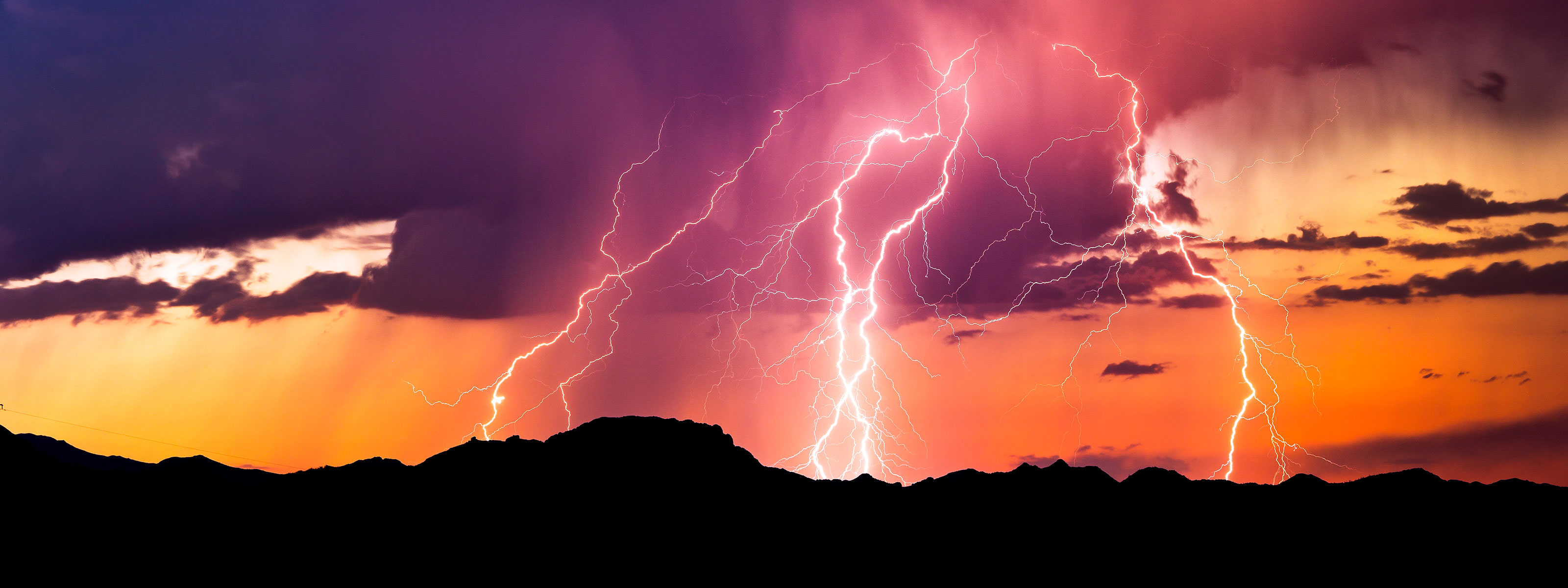 Scientists want to use a laser beam to control lightning
