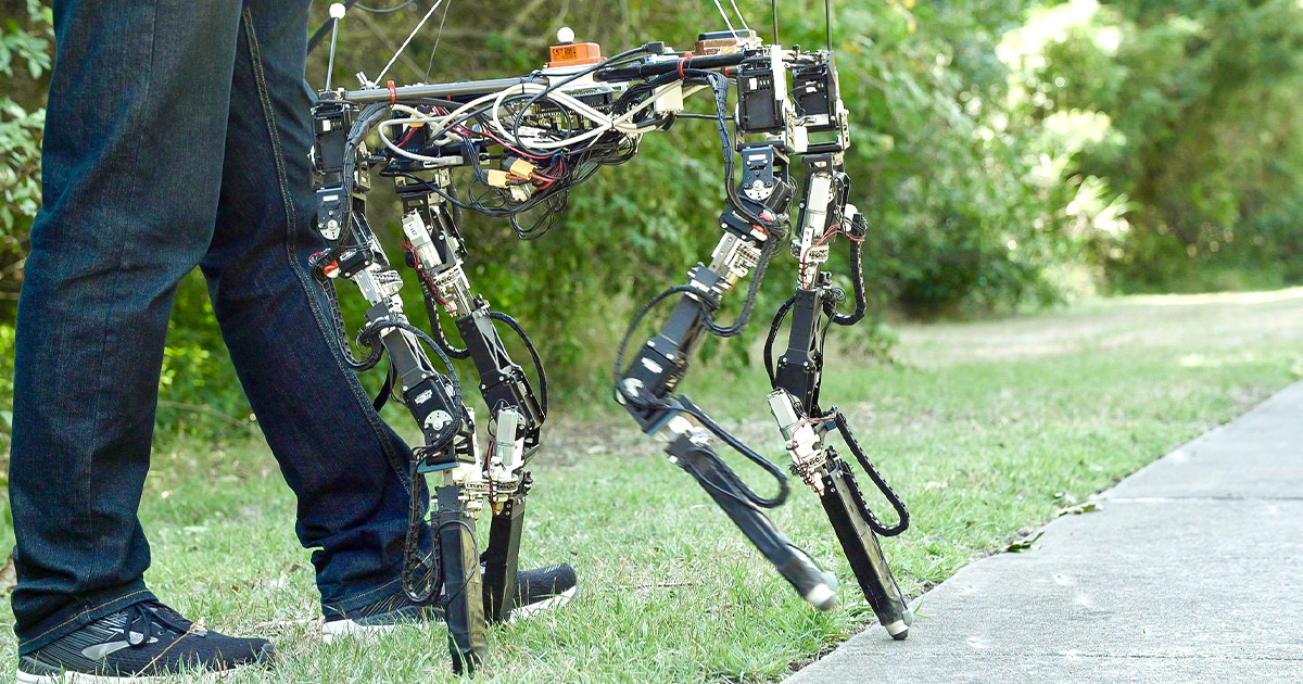 Quadruped robot can break a leg and keep going