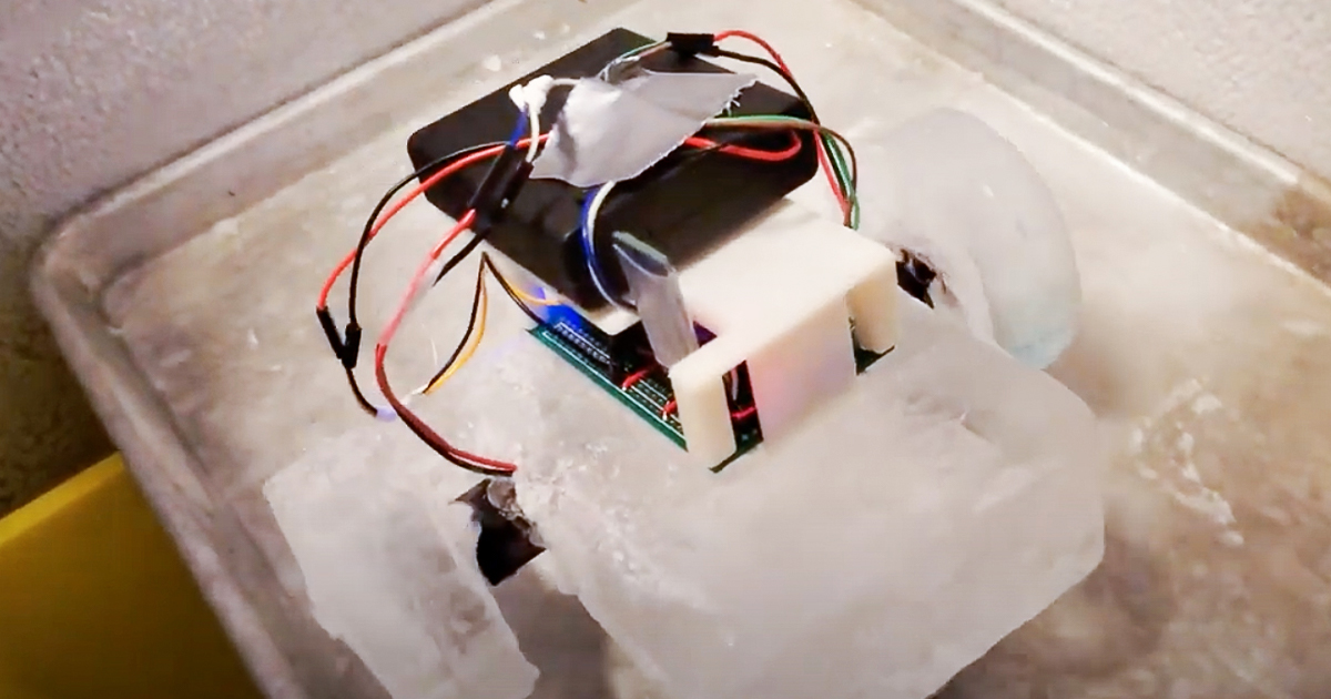 Robot made of ice can repair and rebuild itself