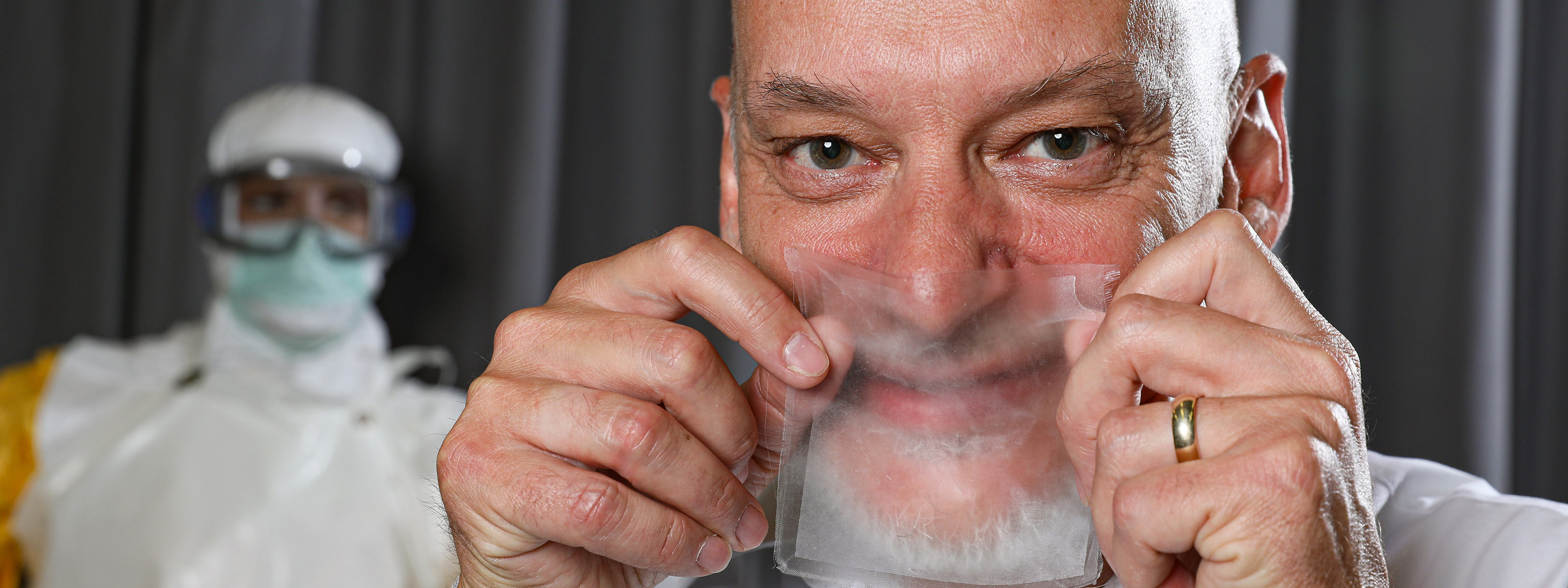 Fully see-through face mask ready for mass production