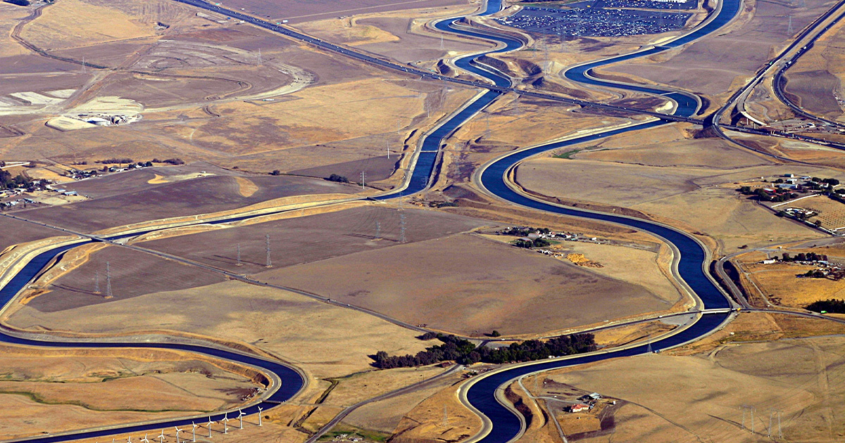 Solar Canals in CA Could Save 63 Billion Gallons of Water a Year