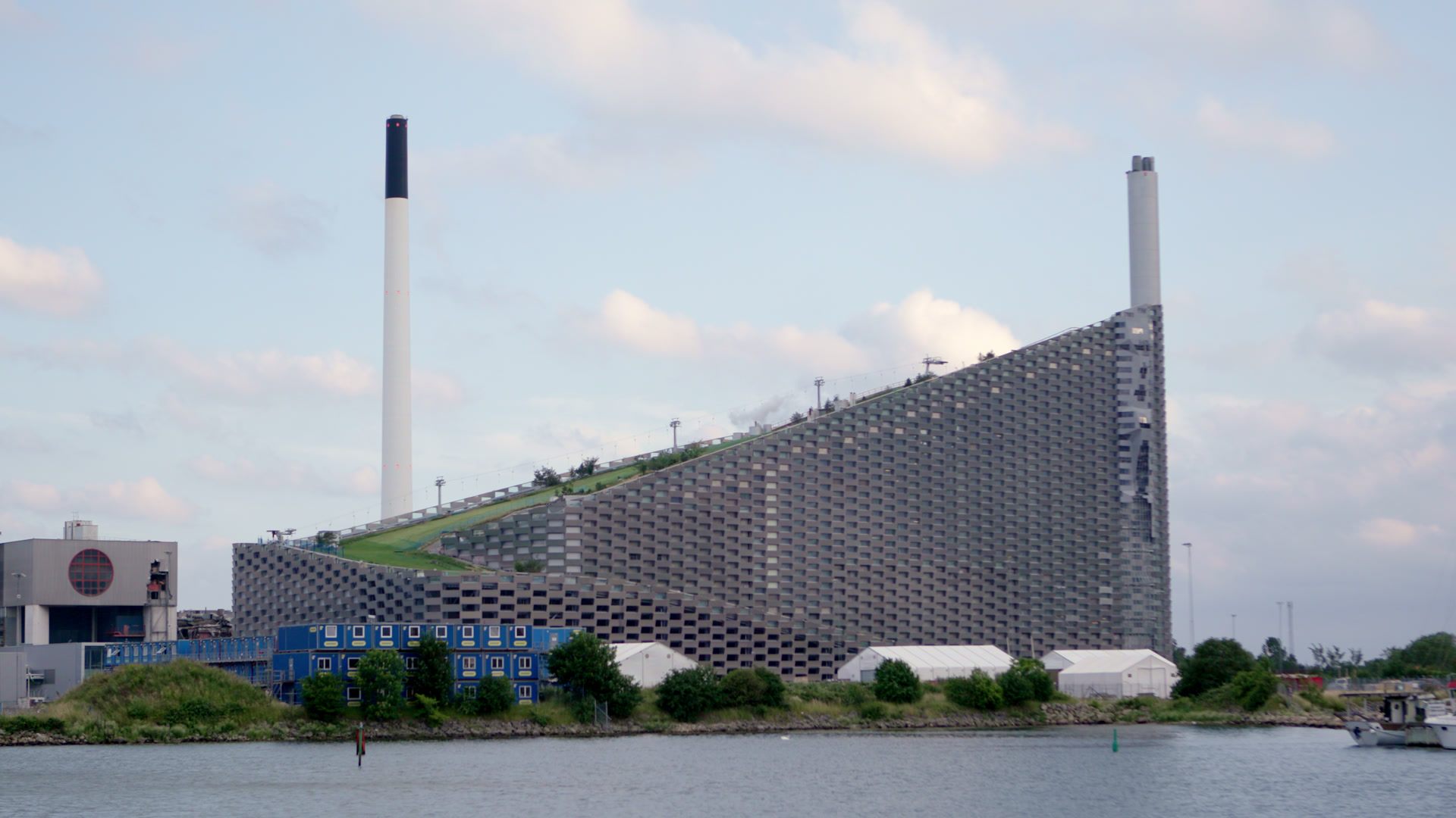 Copenhagen Turns Trash Into Ski Slopes