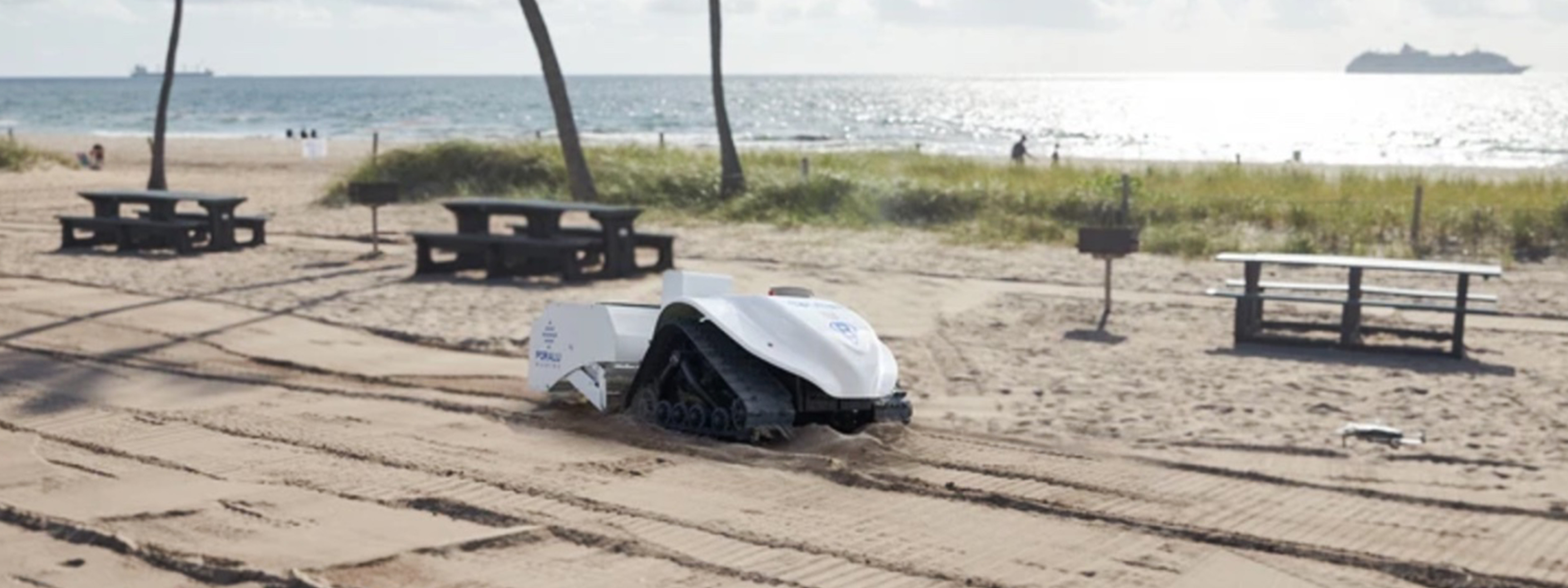 This beach-cleaning robot is a Roomba for sand
