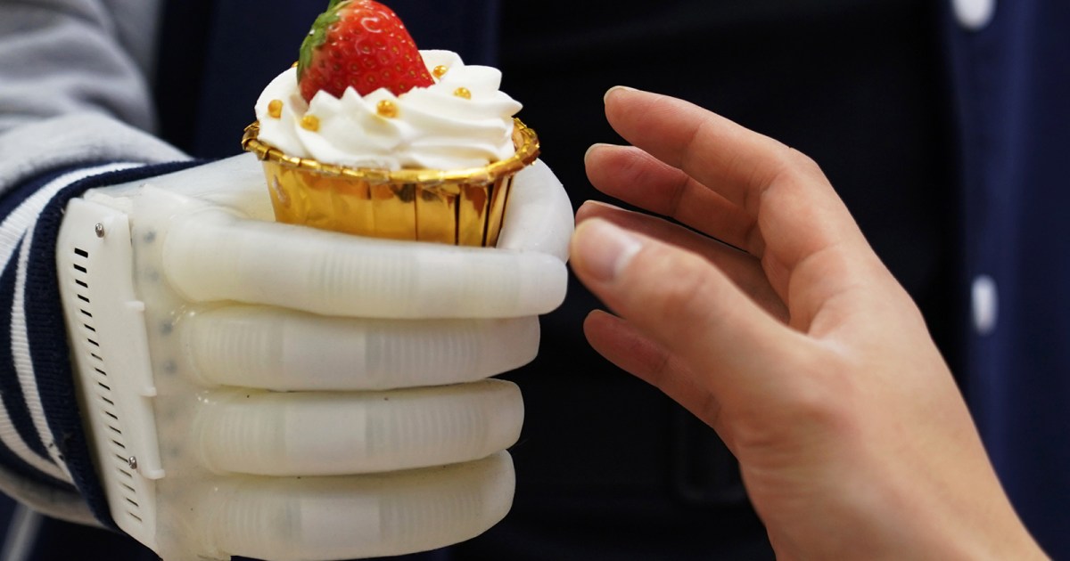 MIT has created an inflatable prosthetic hand