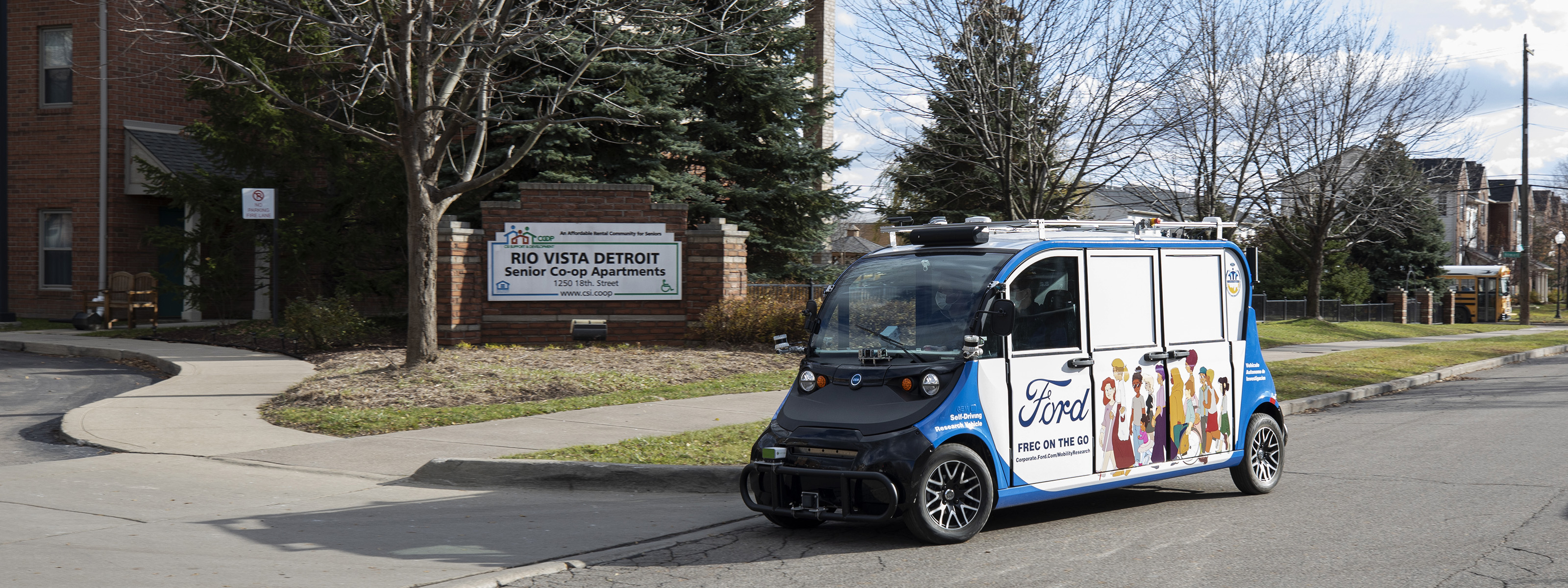 Autonomous Ford delivers produce, milk to food insecure seniors
