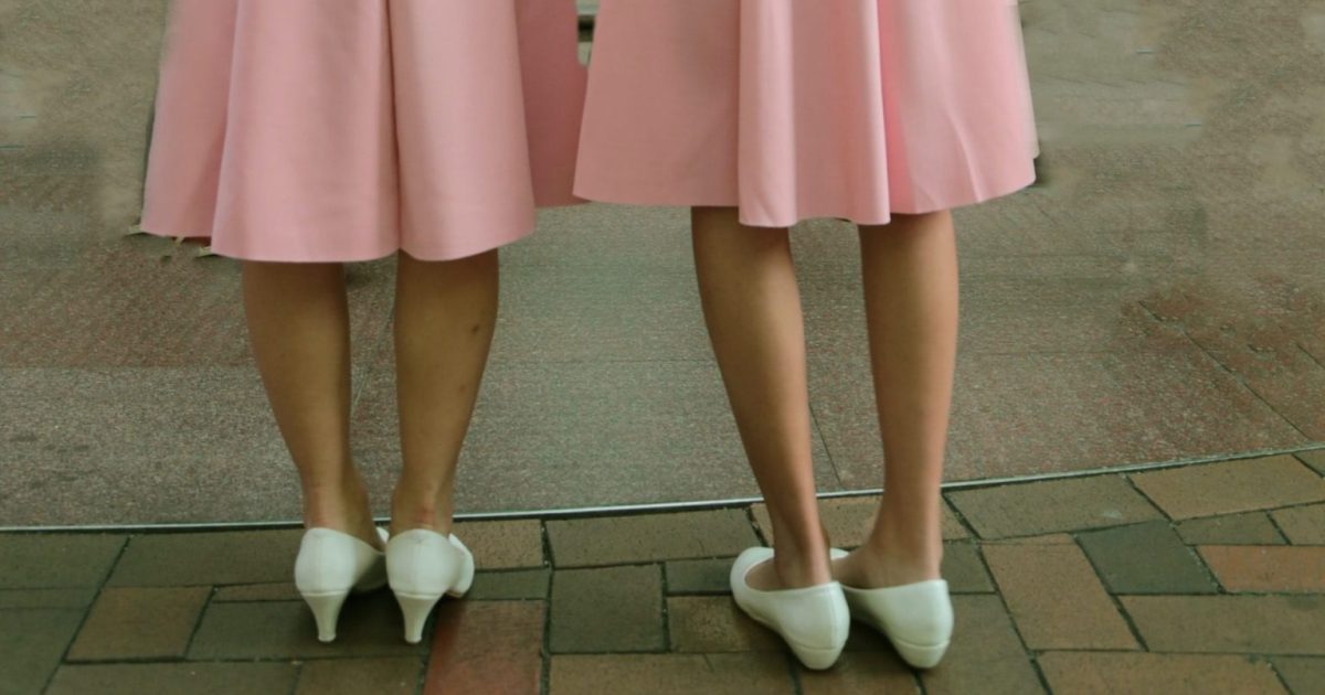 Identical Twins Were Raised In Different Countries Heres How They Differ