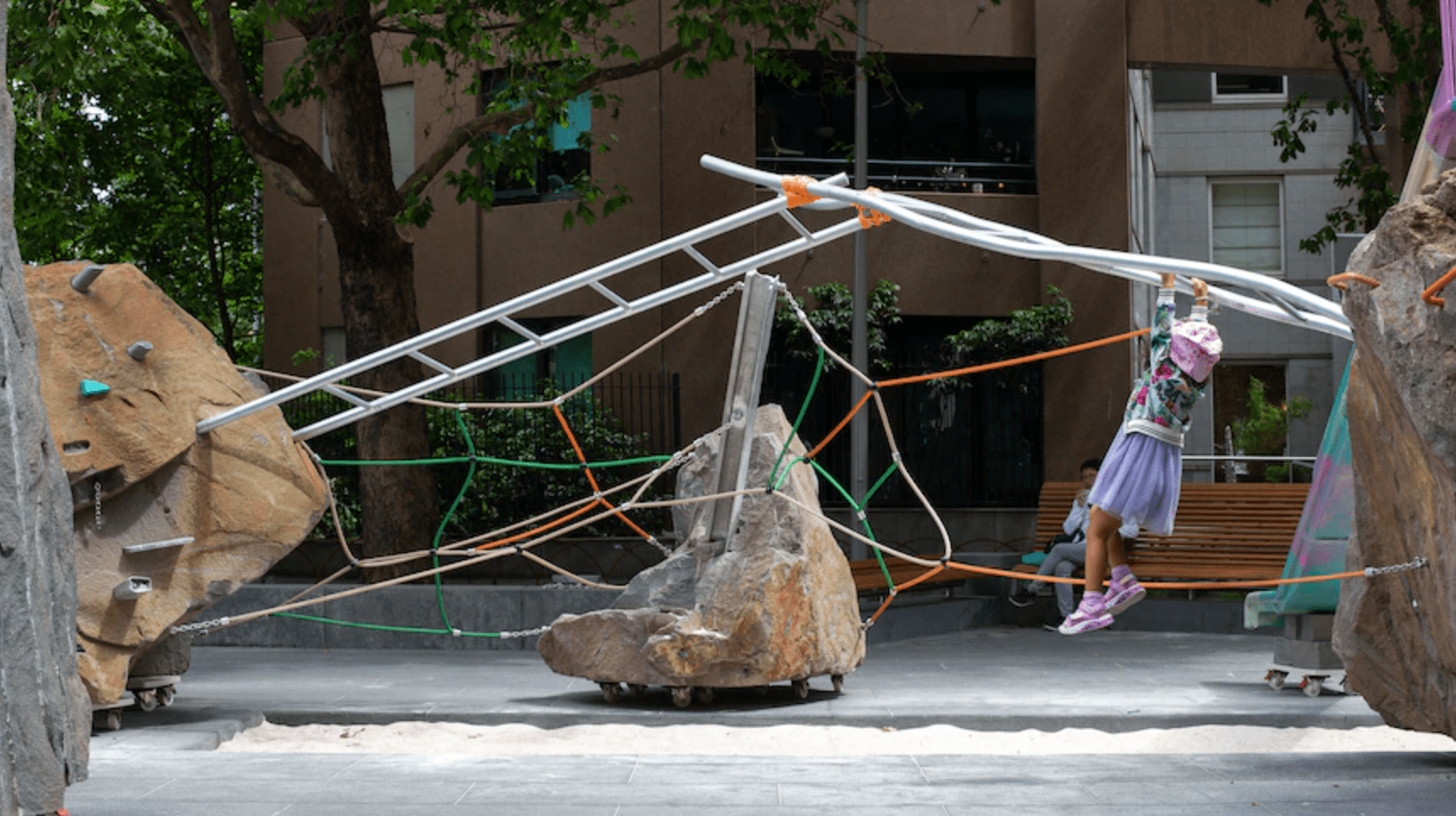 New "risky" playground could make kids anti-fragile