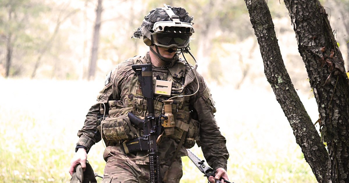New AI assistants will teach soldiers to perform tasks in AR
