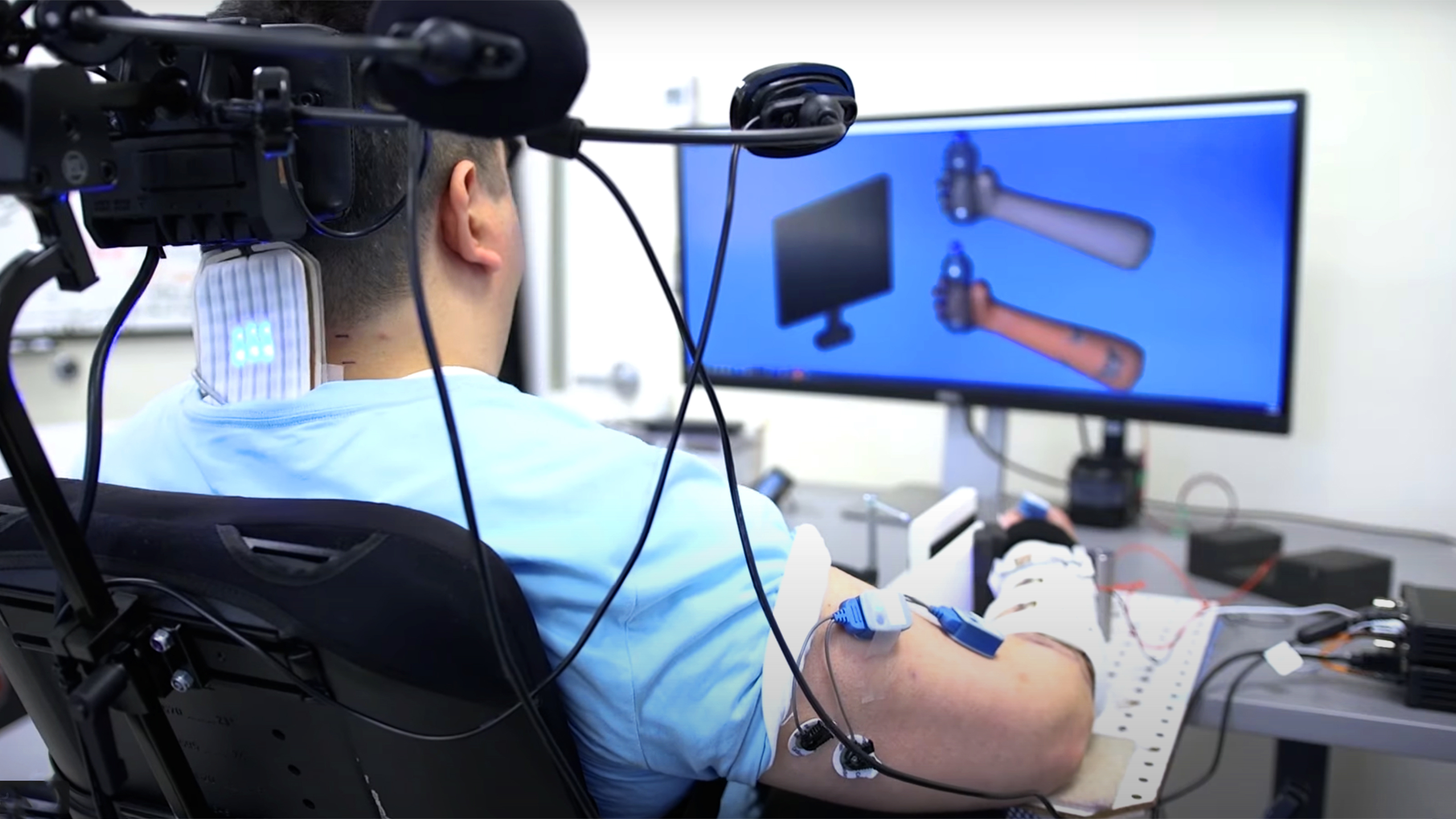 AI-powered brain implant restores movement in man with paralysis